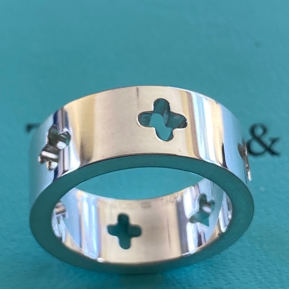 Tiffany & Co. | Jewelry | Tiffany Co Cutout Cross Band Ring Size 6 925 ...